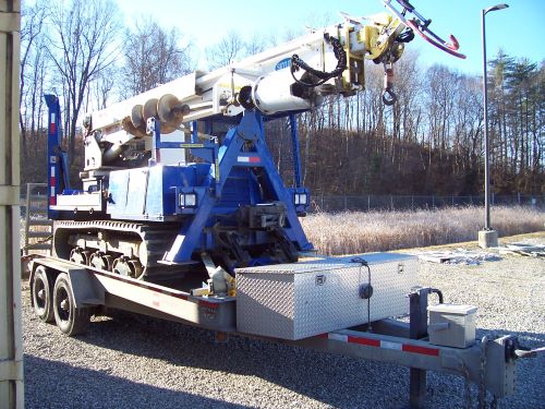 2012 Skylift Track Mounted Mini Digger Derrick w/ Trailer (970568 & 930625)