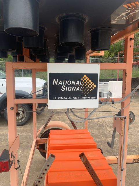 2000 National Signal Arolite Trailer (910981)