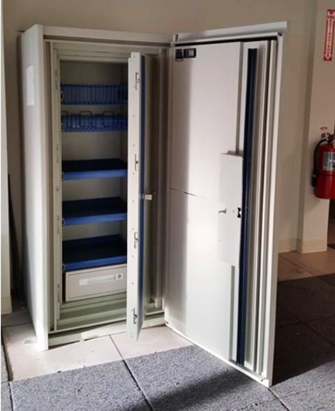 Data Protection Fire Rated Cabinet/Safe w/ Combination Lock