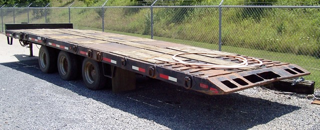 1997 Viking Vee Tilt-Trailer GVW 60,700 lbs (940076)