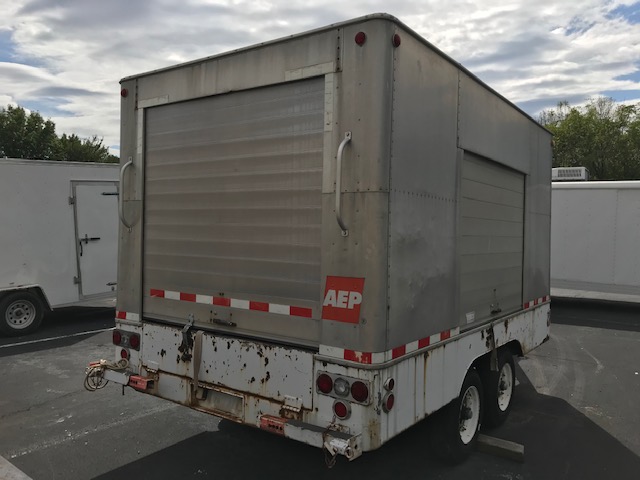 1980 Enclosed Trailer with Roll-Up Doors (910221)